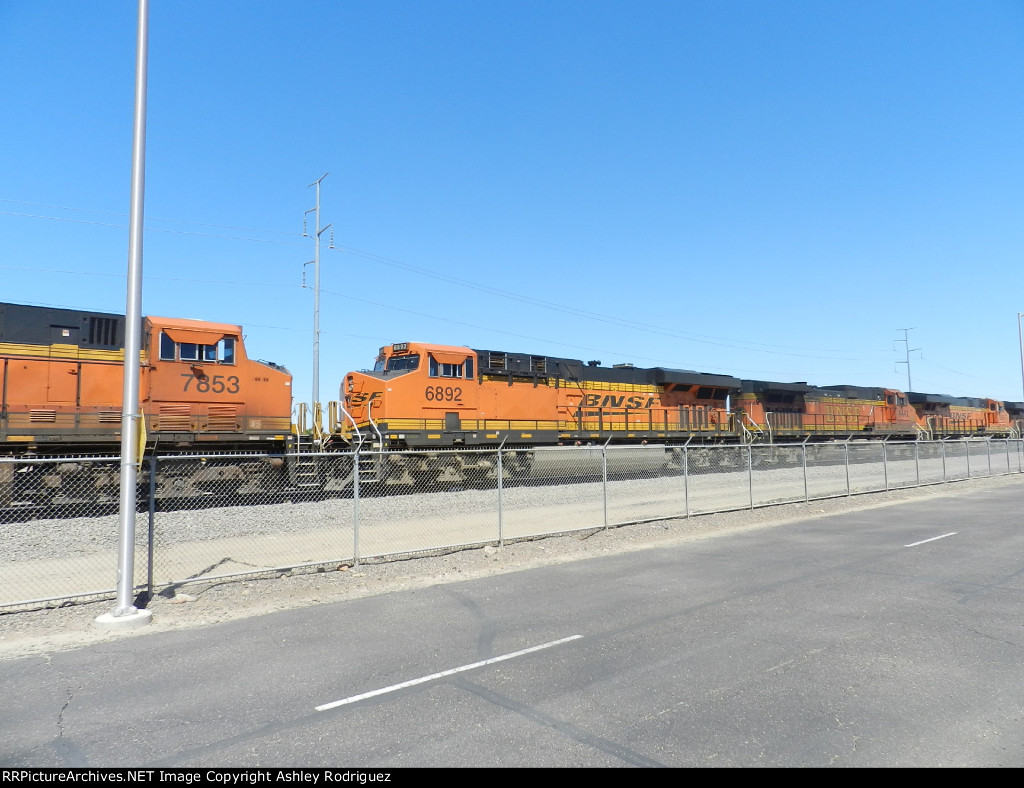 BNSF 6892